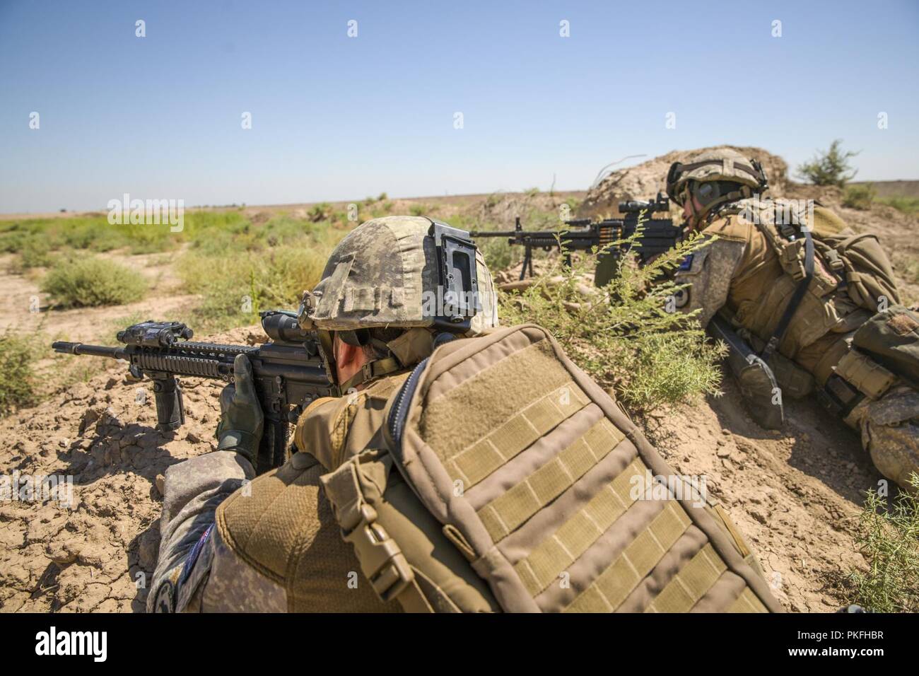 New Zealand defense force members, with Task Group Taji’s quick ...