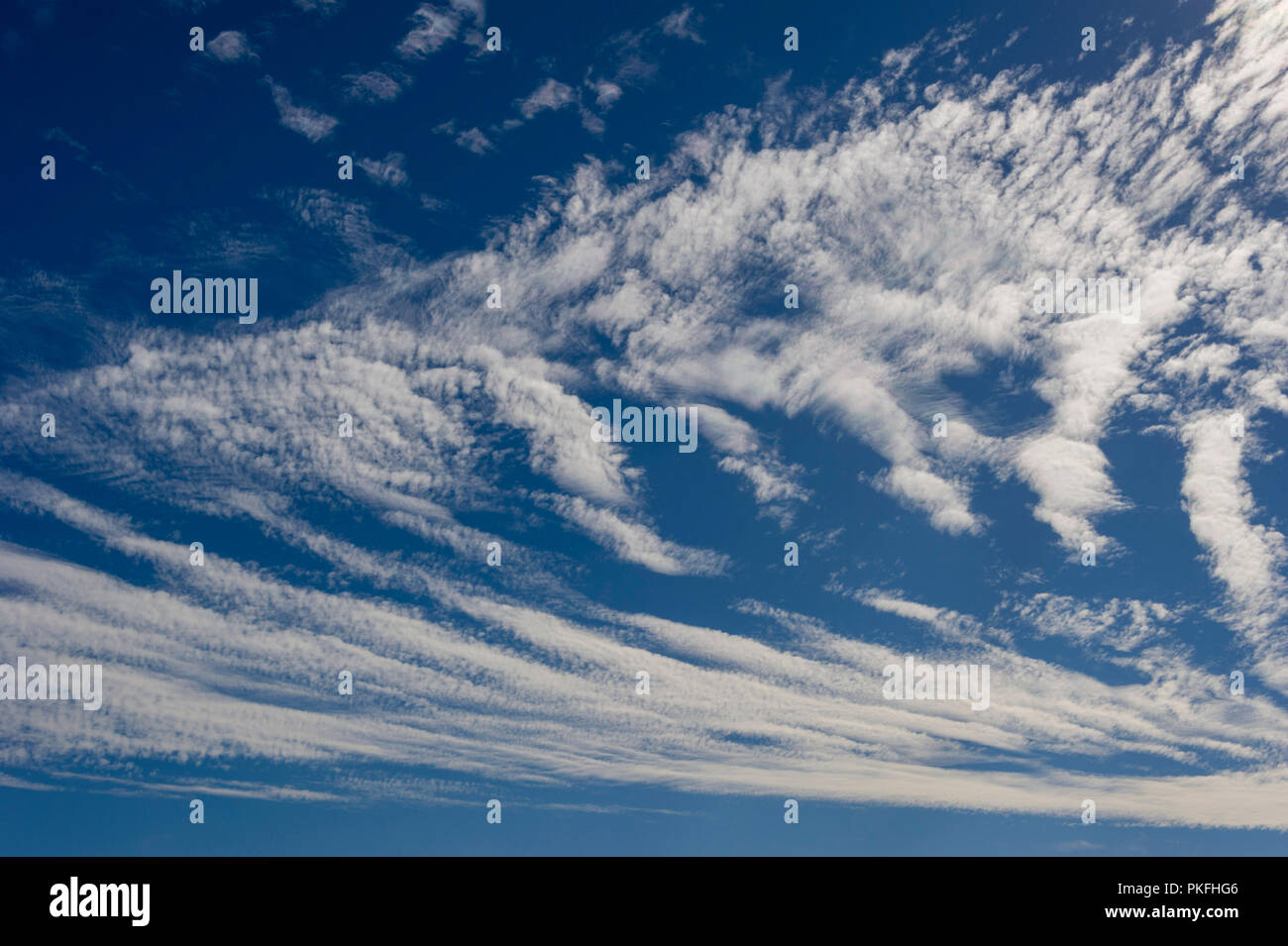 Cirrostratus clouds hi-res stock photography and images - Alamy