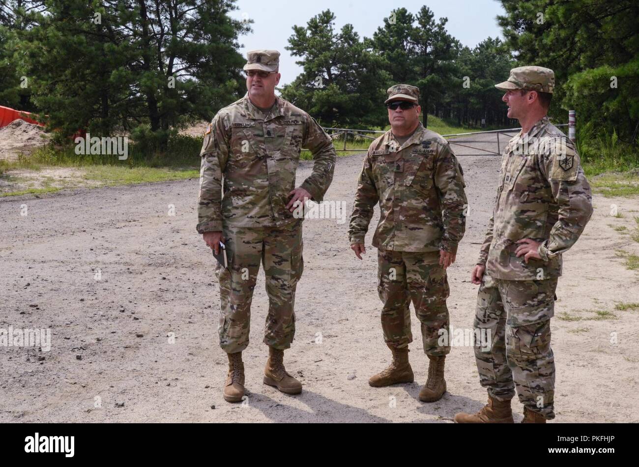 U s army reserve sgt christopher hi-res stock photography and images ...