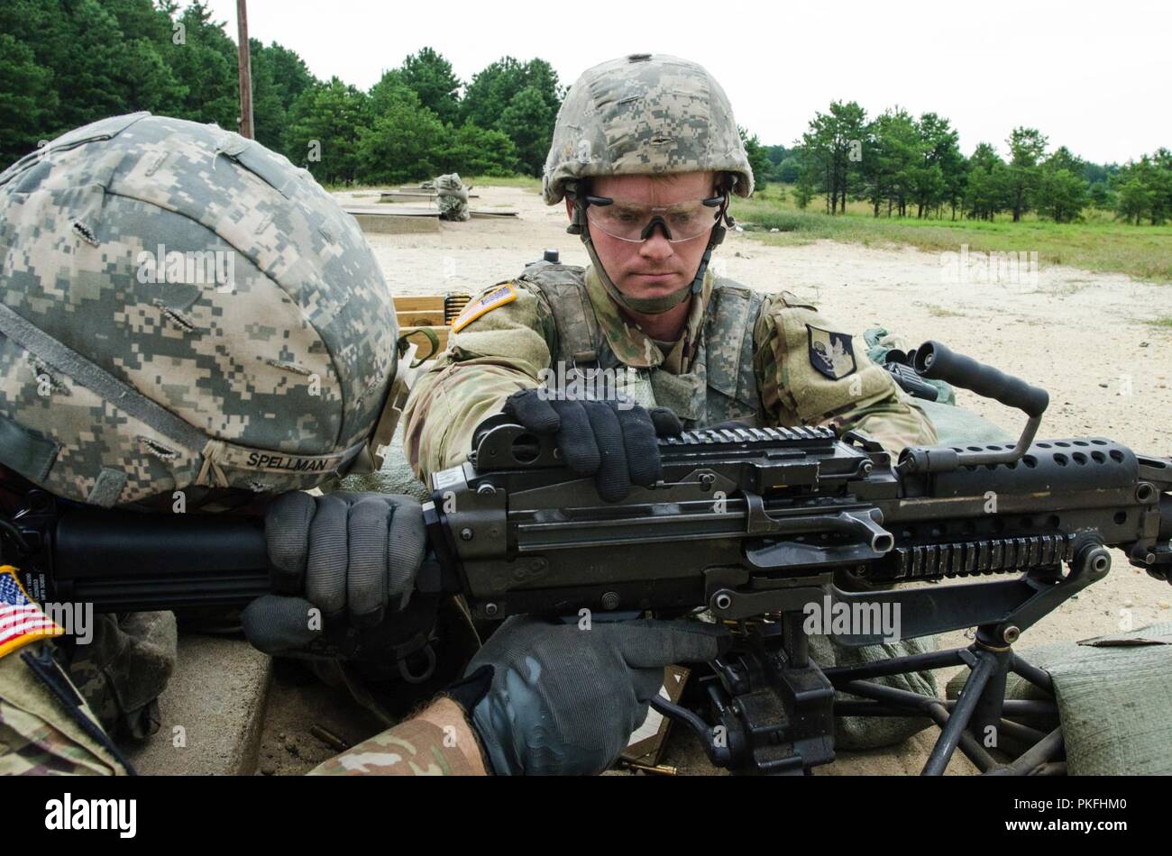 M249 qualification hi-res stock photography and images - Alamy
