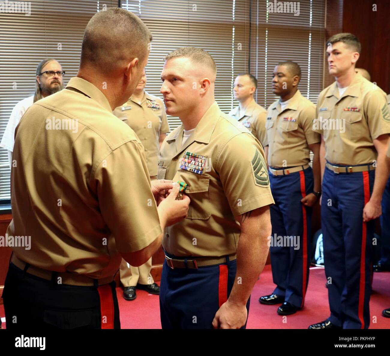 Marine corps recruiting station hi-res stock photography and images - Alamy