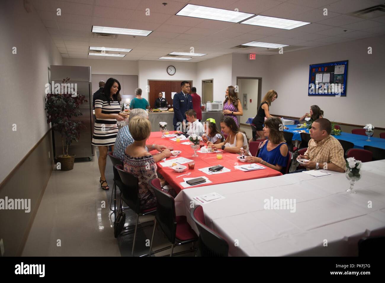 Military entrance processing station hi-res stock photography and ...