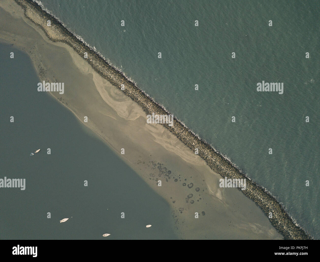Half moon bay california aerial hi-res stock photography and images - Alamy