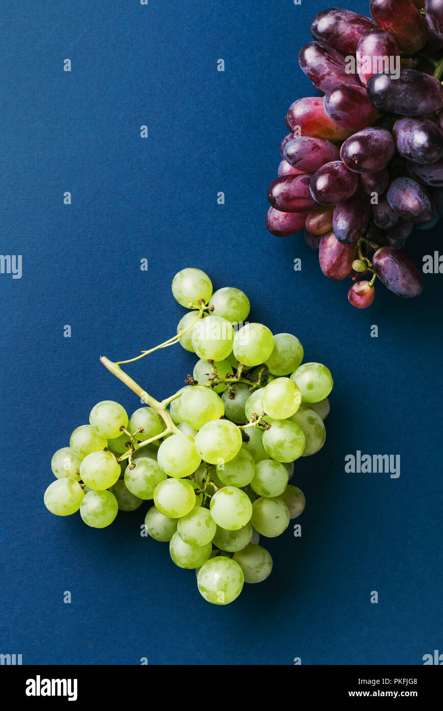 Two fruit bunches hi-res stock photography and images - Alamy