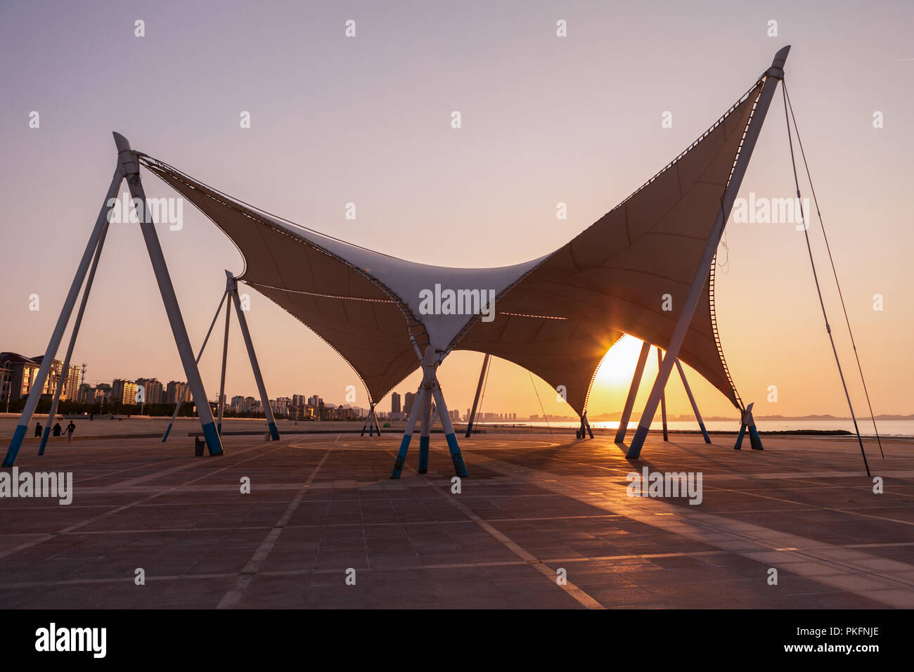 Yantai beach hi-res stock photography and images - Alamy
