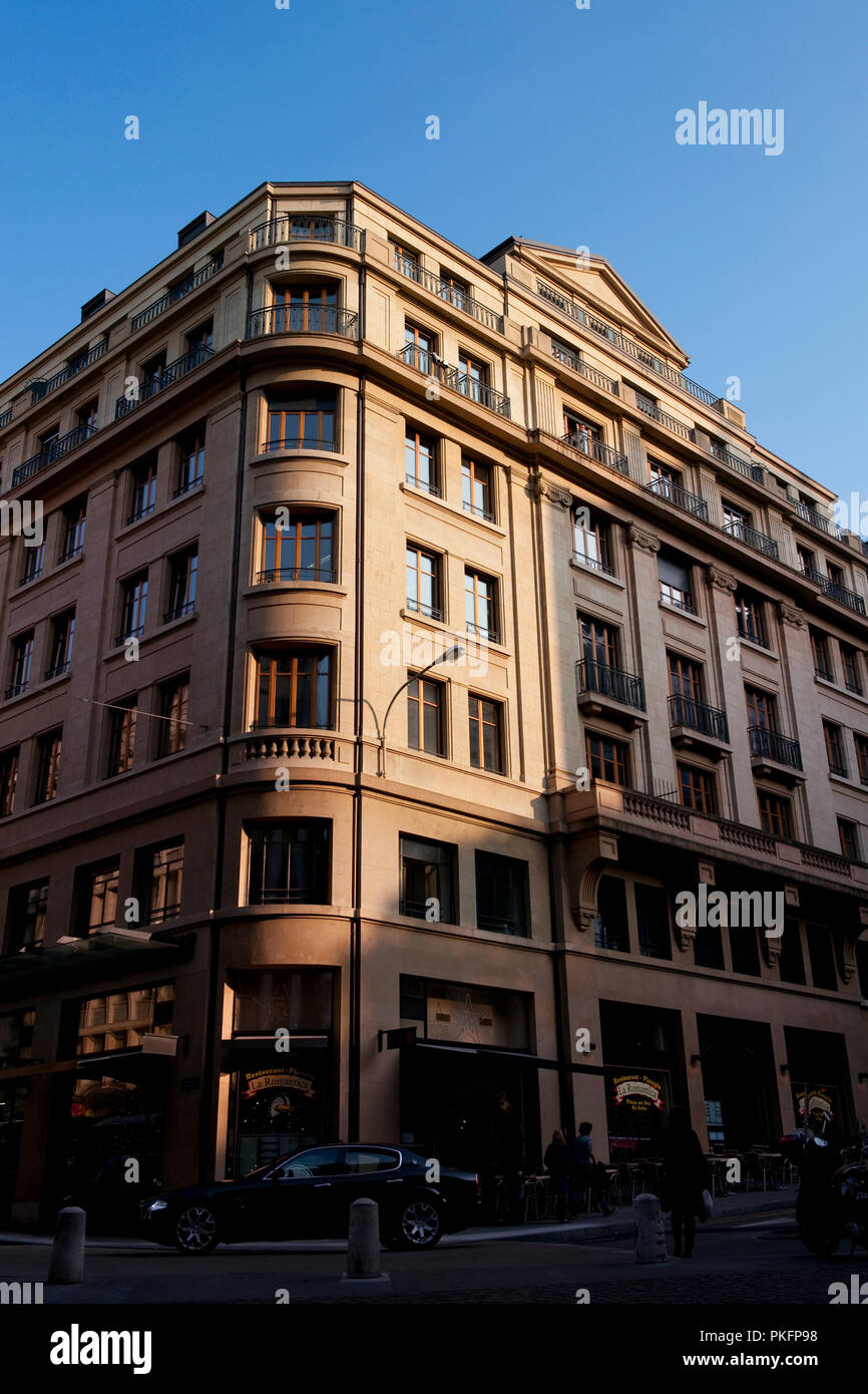 Buildings in geneva hi-res stock photography and images - Alamy