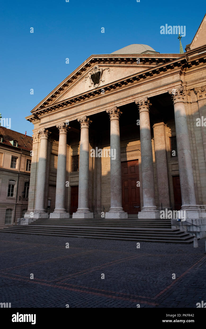 Cathedral st pierre geneva 16th century hi-res stock photography and ...