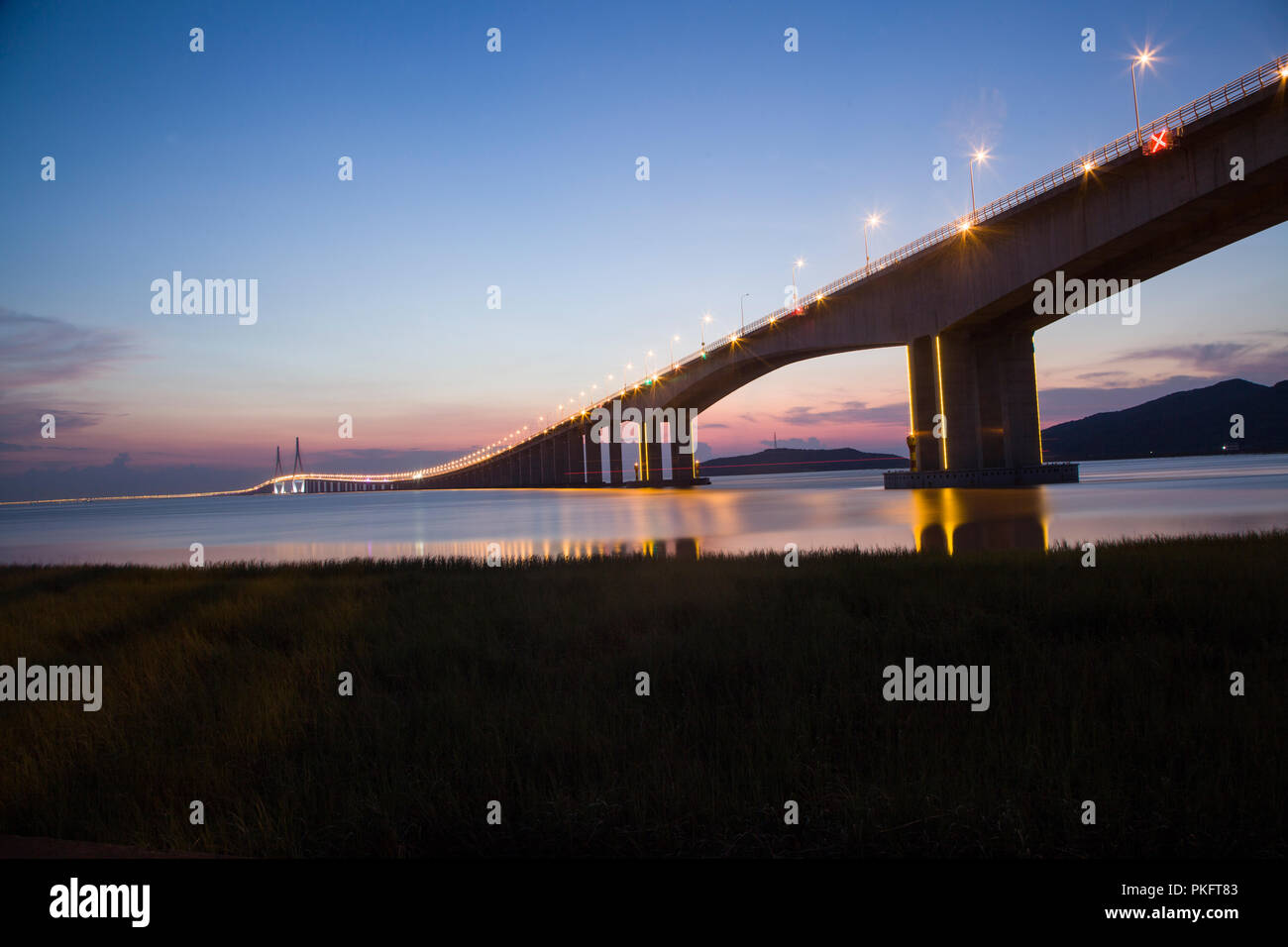 Zhejiang zhoushan jintang bridge Stock Photo - Alamy