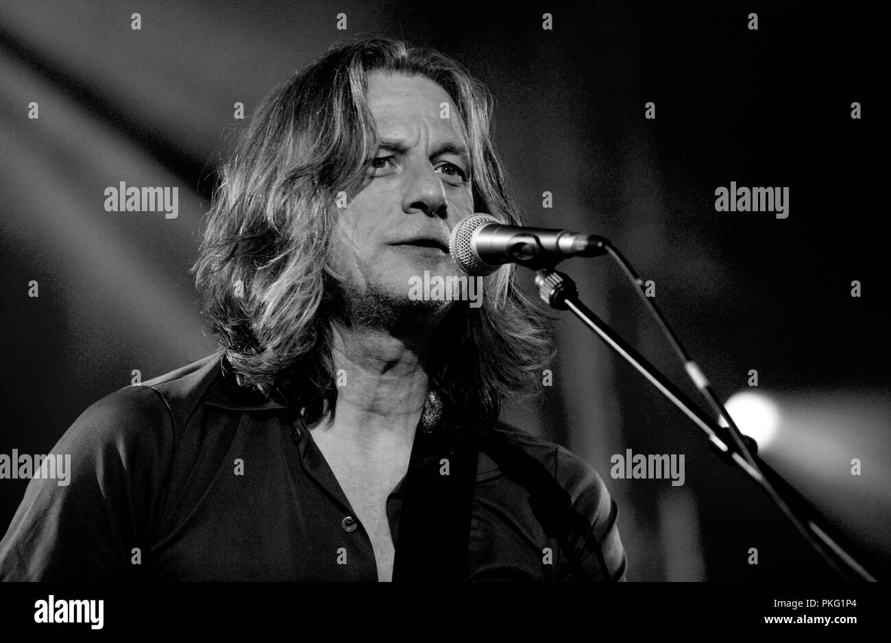 Belgian rock band The Scabs at the Radio 1 Sessies (Belgium, 12/10/2010 ...