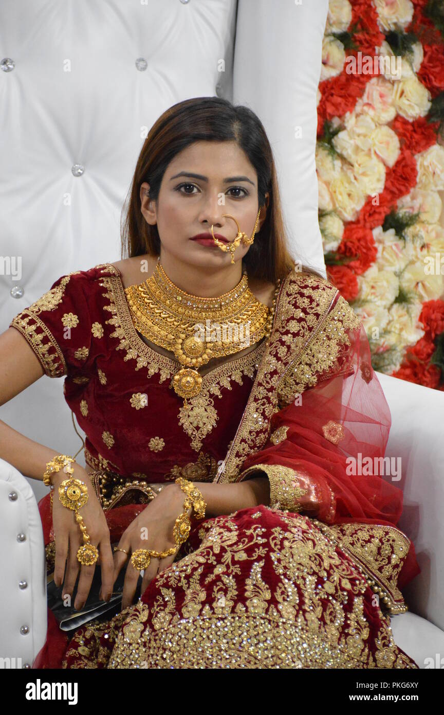 Kolkata fashion video hi-res stock photography and images - Alamy