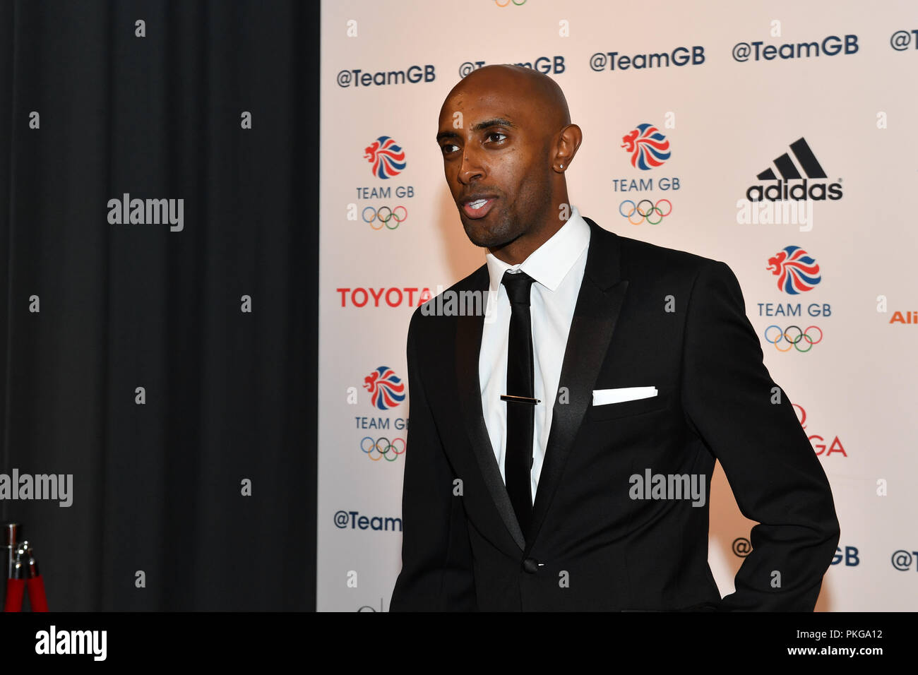 Royal red discus hi-res stock photography and images - Alamy