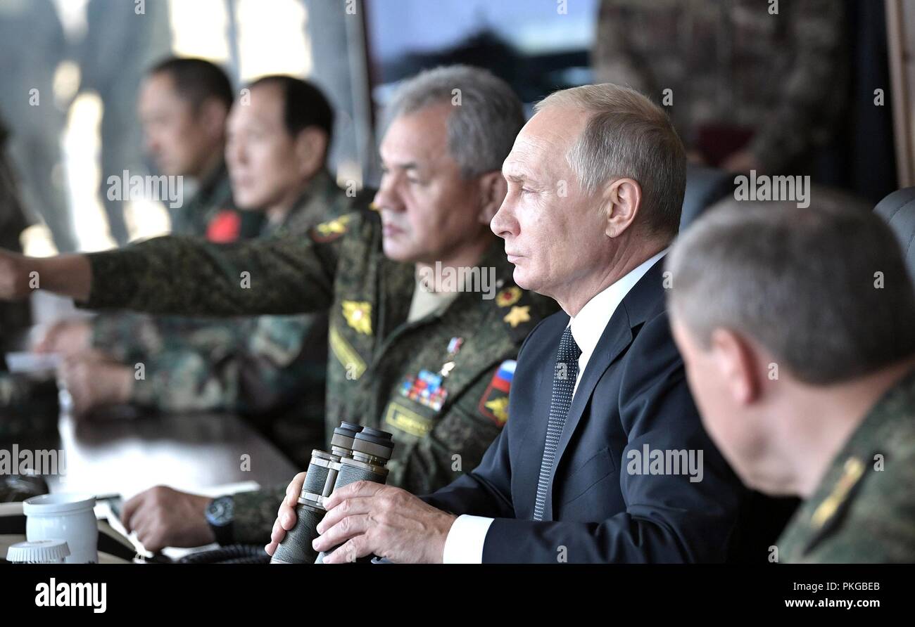 Valery gerasimov putin hi-res stock photography and images - Alamy