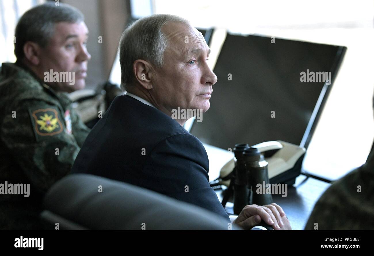 Valery gerasimov putin hi-res stock photography and images - Alamy