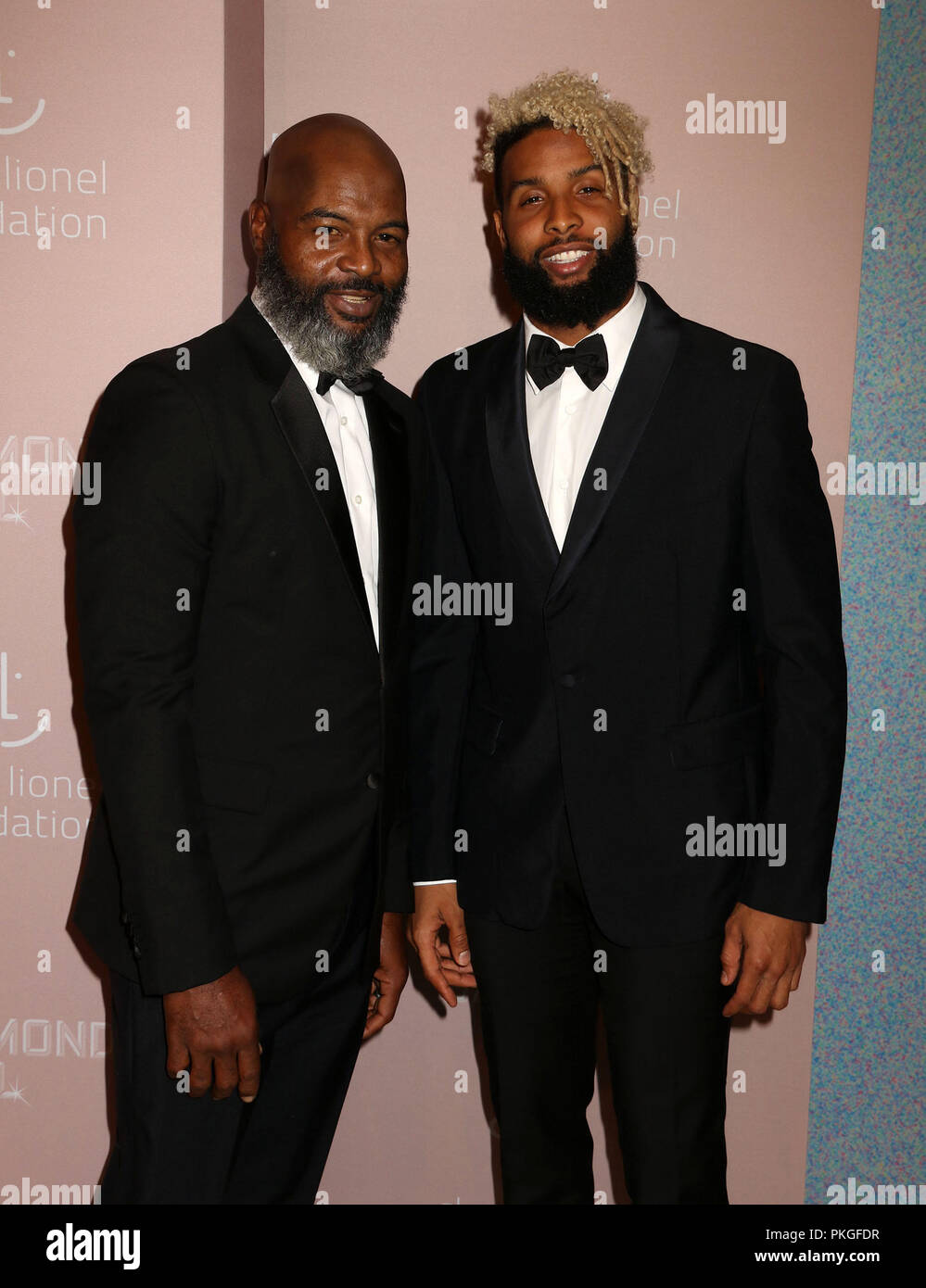 New York City, New York, USA. 13th Sep, 2018. (R) Football player New ...