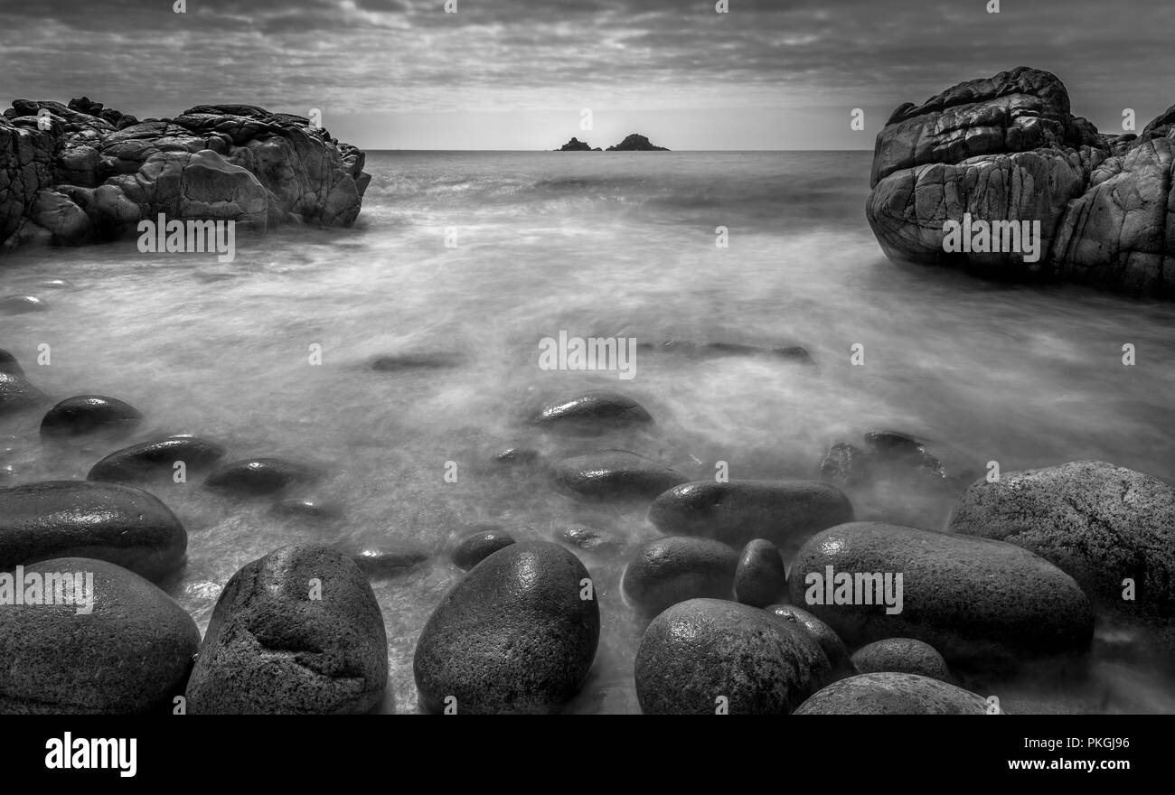 Rocks and Boulders, Porth Nanven beach, Cornwall Stock Photo - Alamy