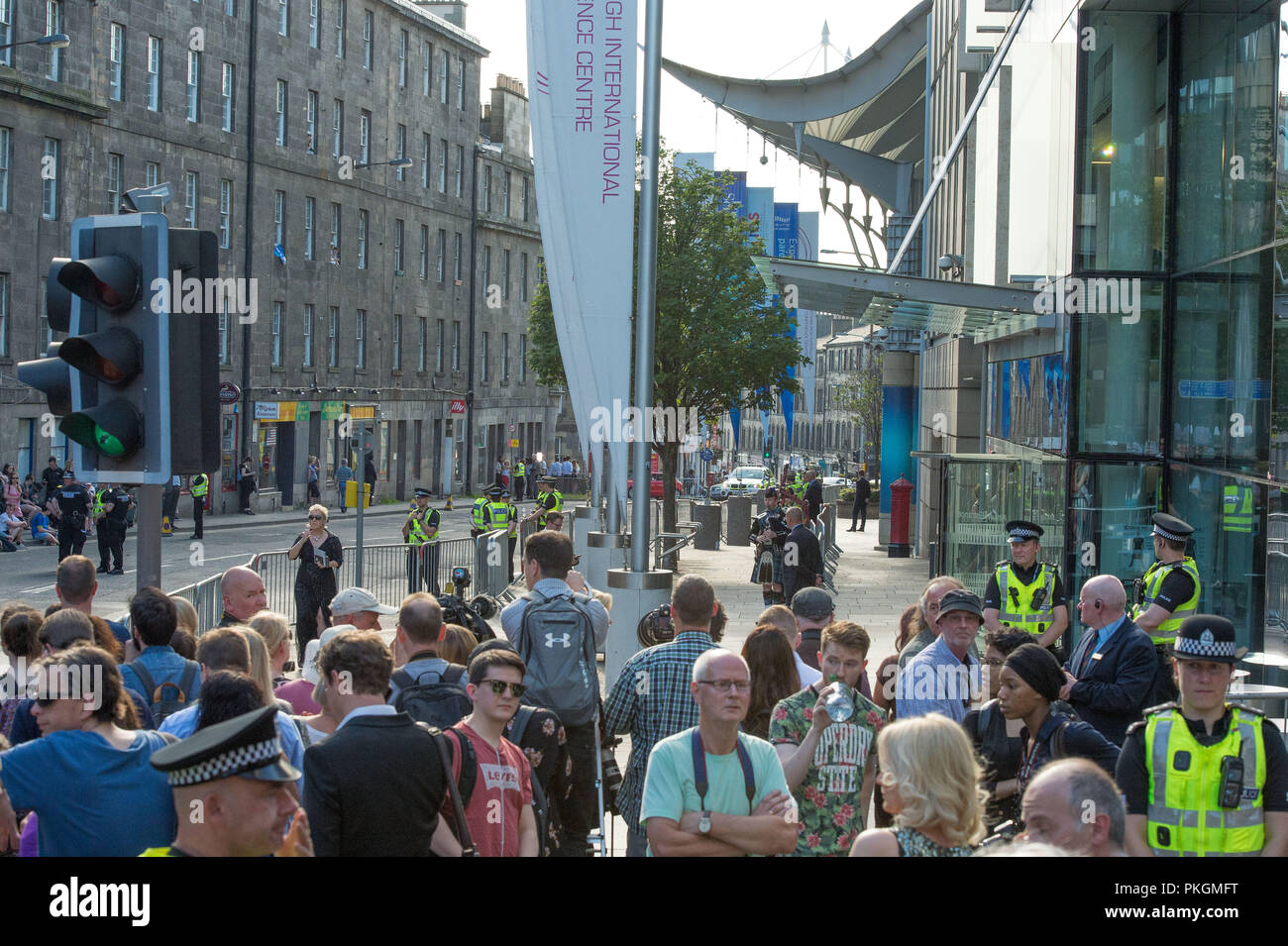 Tom hunter hi-res stock photography and images - Alamy