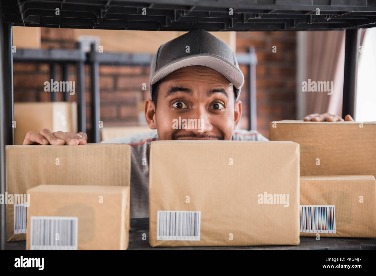 Counting packages hi-res stock photography and images - Alamy