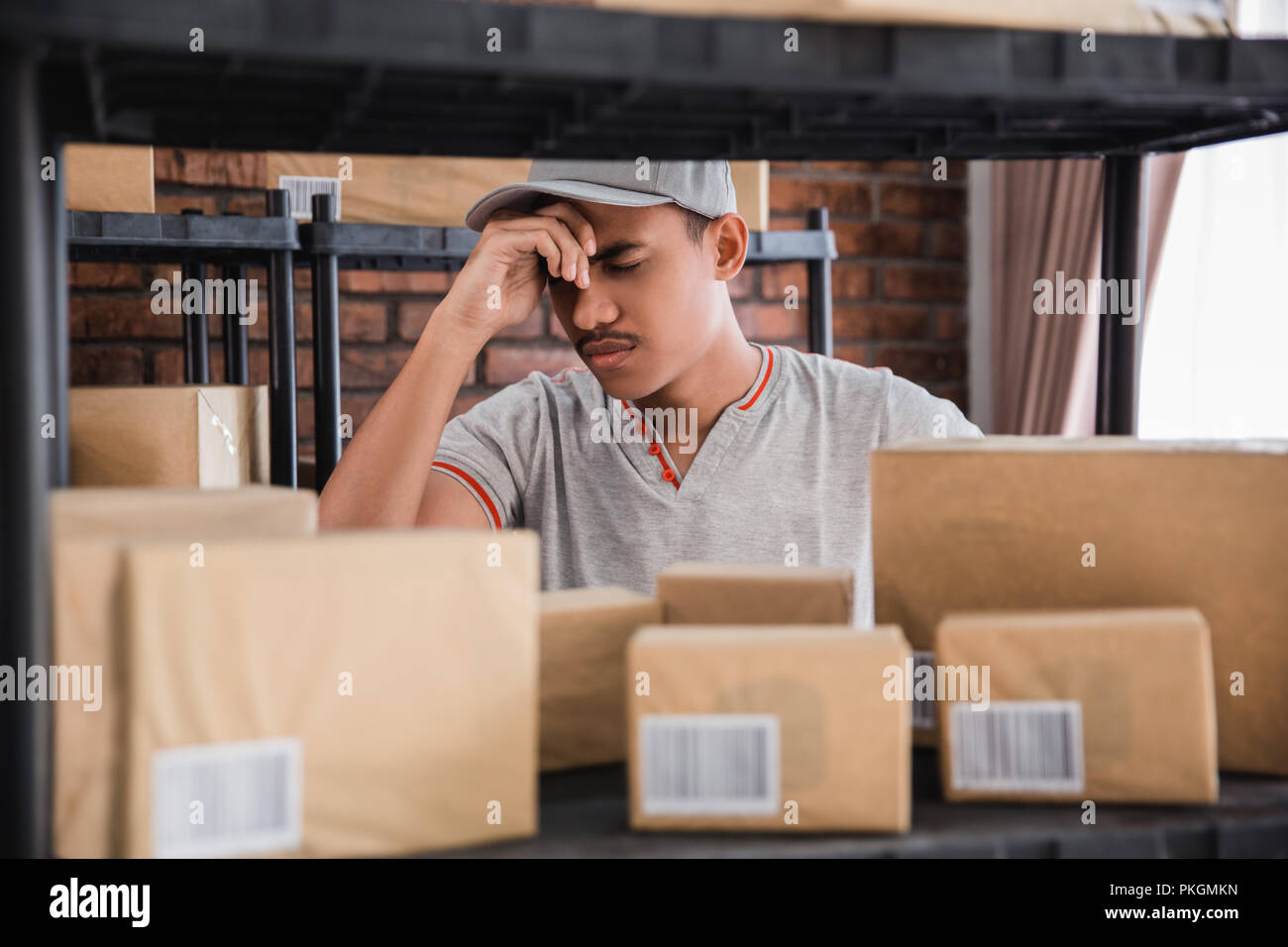 Counting packages hi-res stock photography and images - Alamy