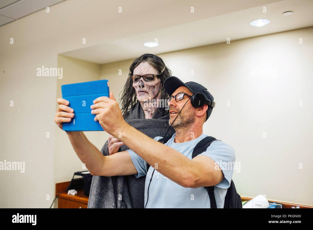 MARA, from left: Javier Botet, director Clive Tonge, on set, 2018 ...