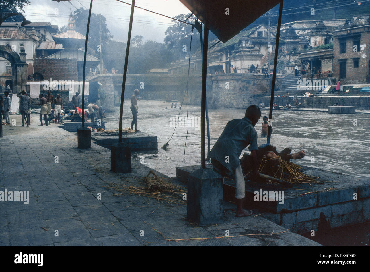 Burning Ghat at Pashupatinath Stock Photo - Alamy