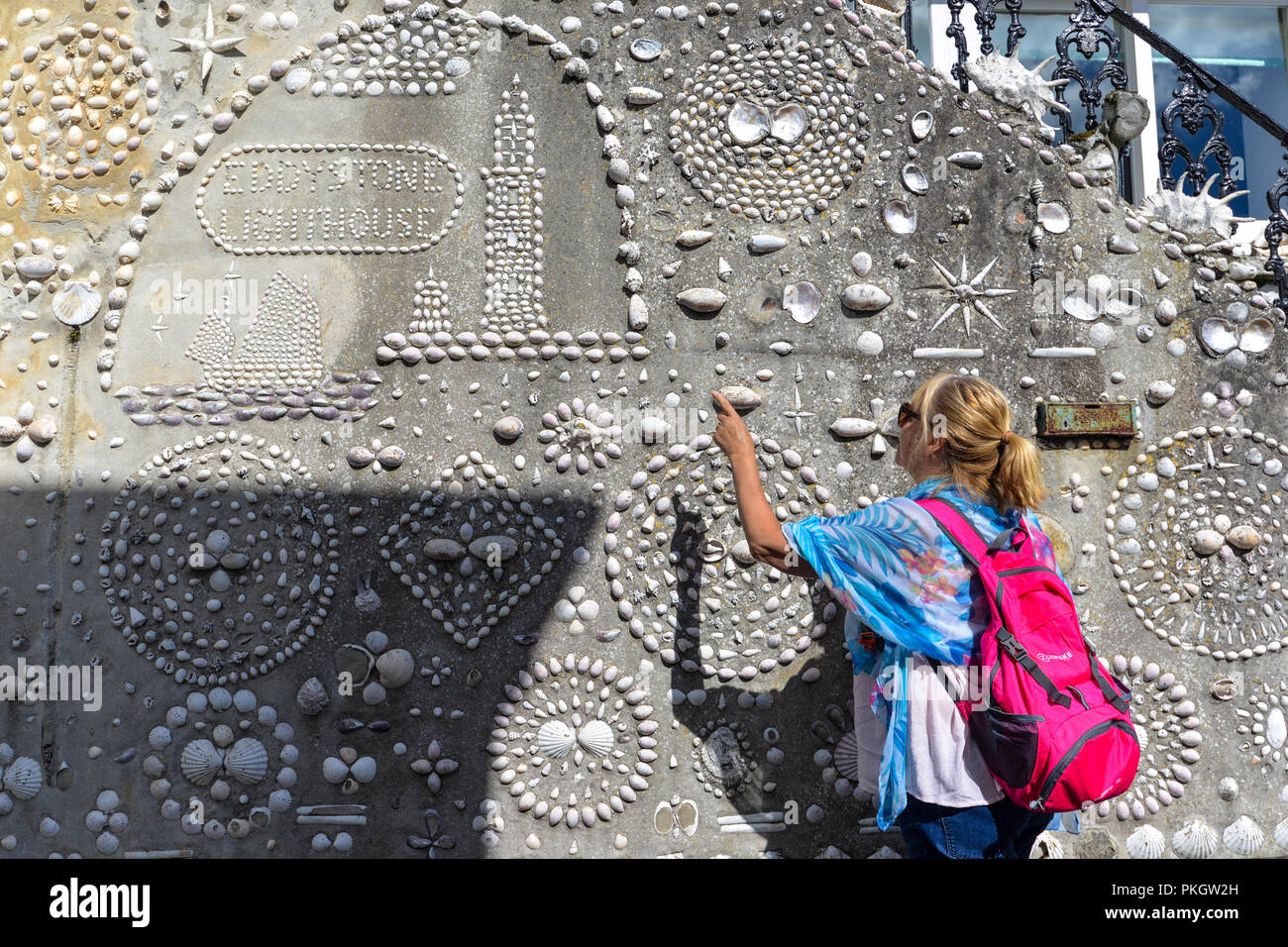 Shell clad wall hi-res stock photography and images - Alamy