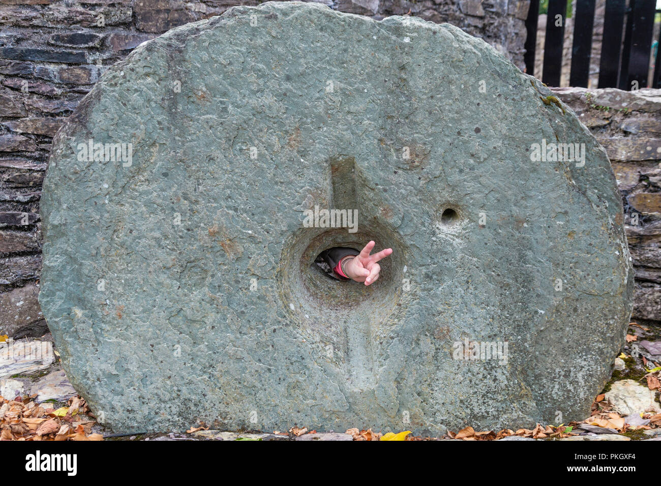 Millstone sign hi-res stock photography and images - Alamy