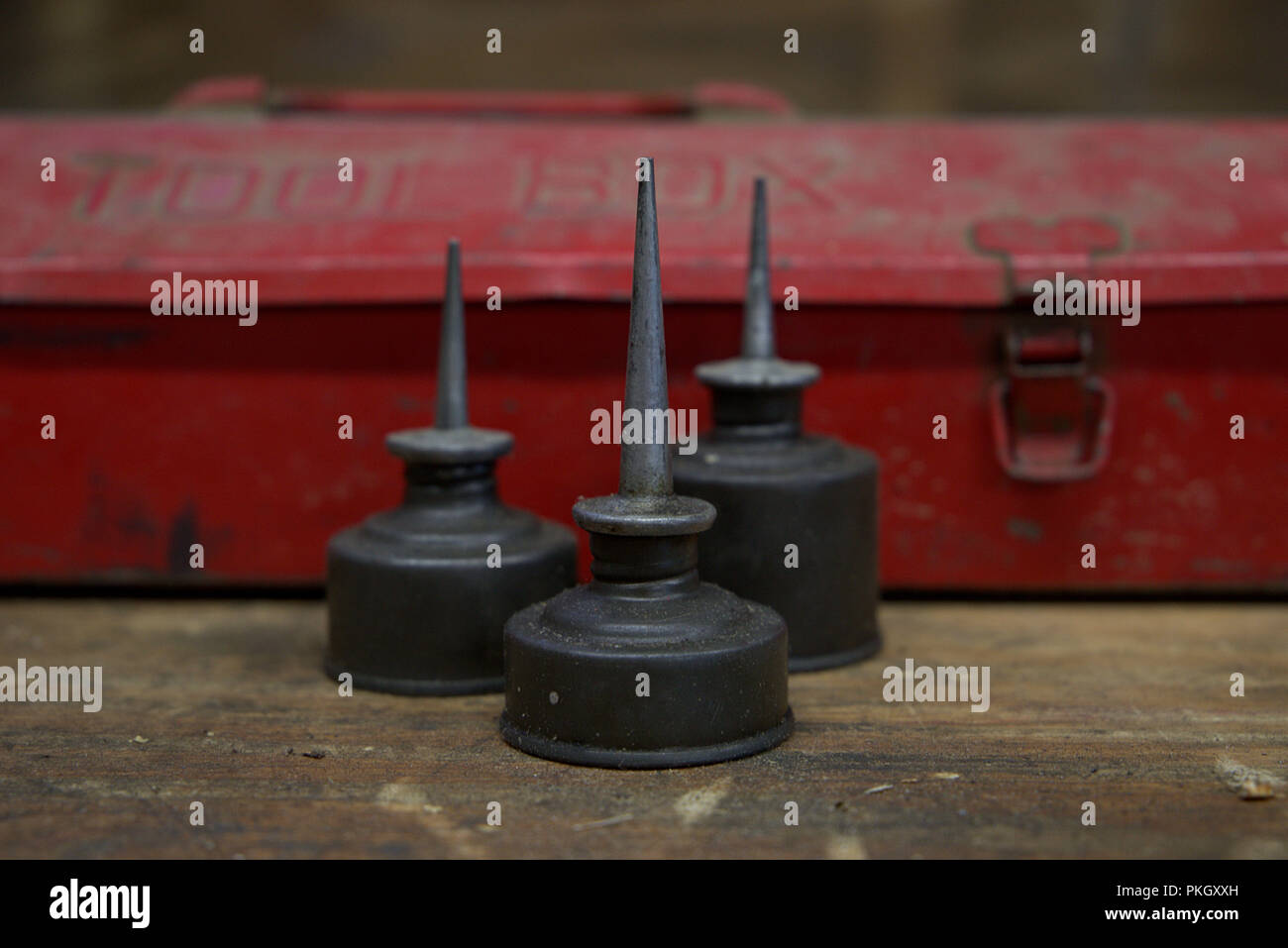 Oil cans hi-res stock photography and images - Alamy