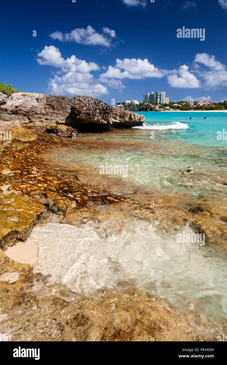 Caribbean sea water rocks hi-res stock photography and images - Alamy