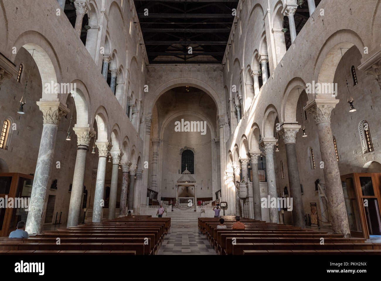The cathedral of old Bari Stock Photo - Alamy