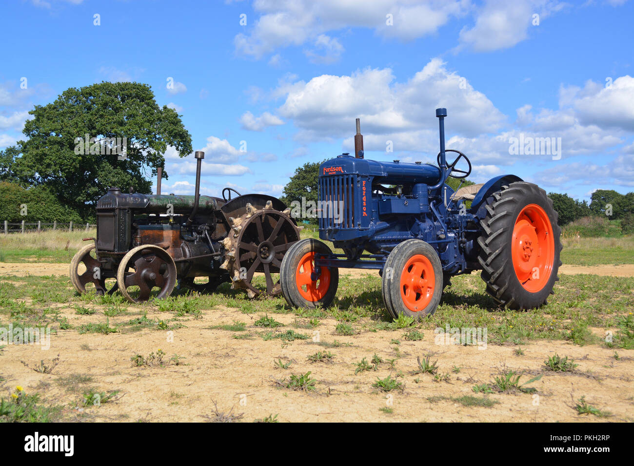 Standard fordson n hi-res stock photography and images - Alamy