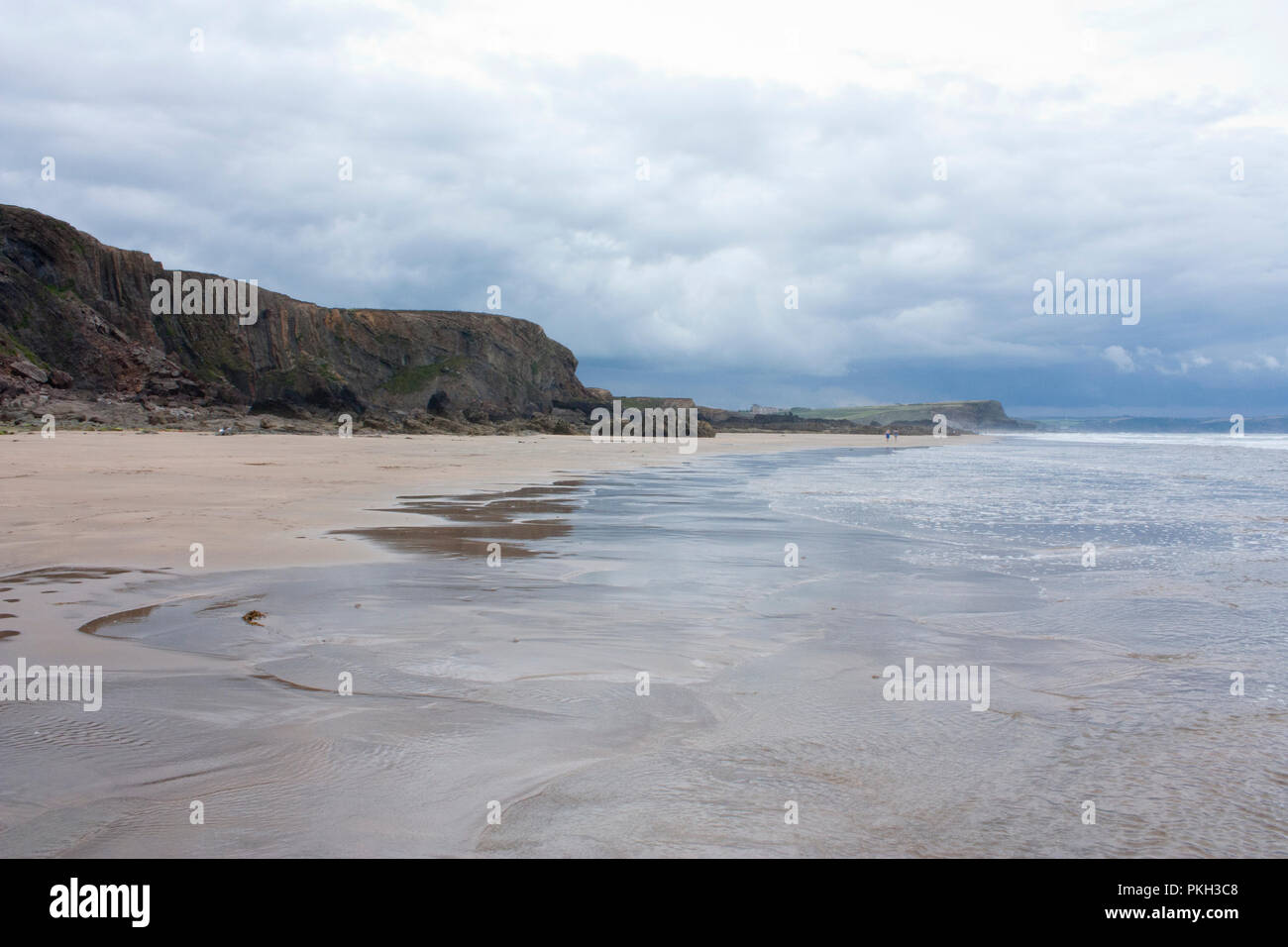 Bude Beach Cornwall left Stock Photo - Alamy