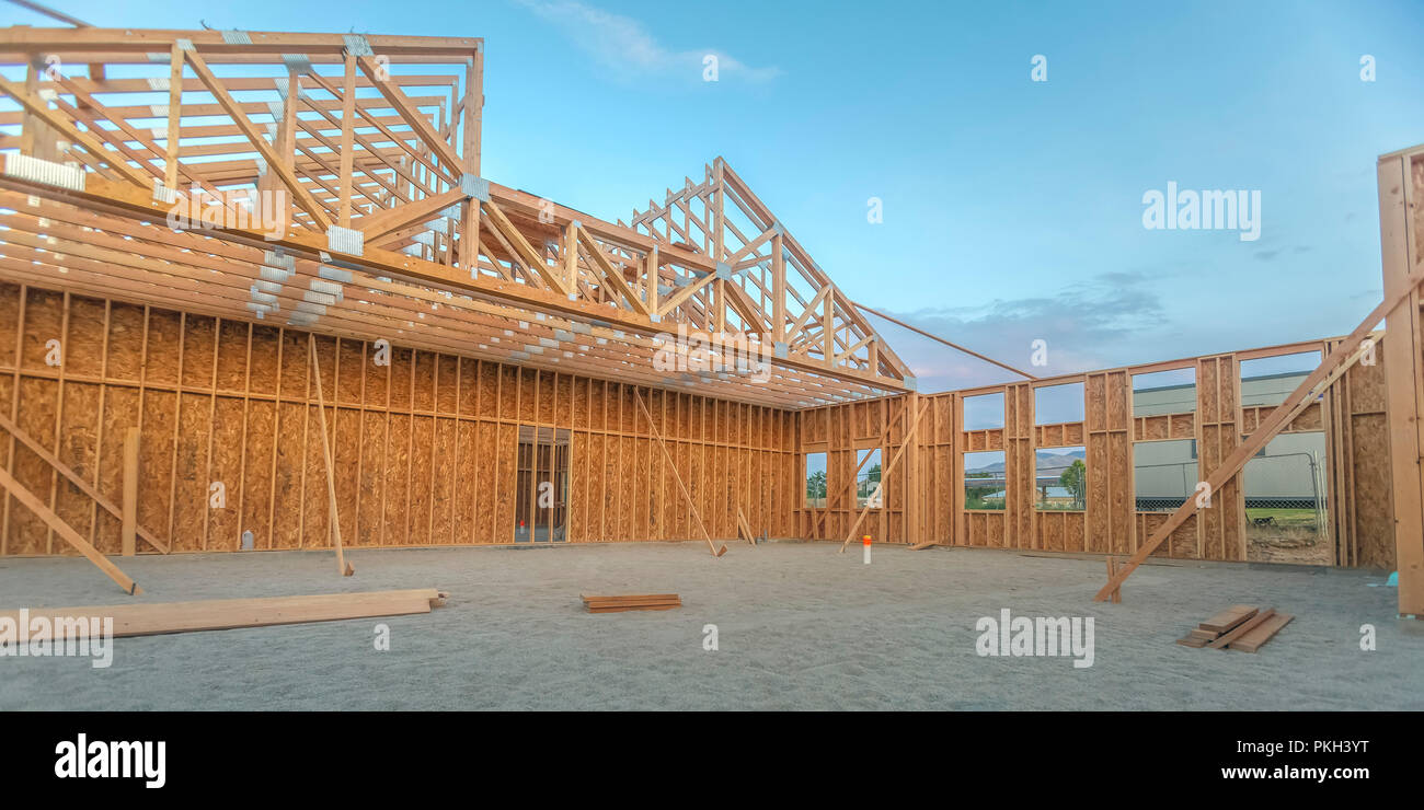 Large open area of construction building square Stock Photo - Alamy