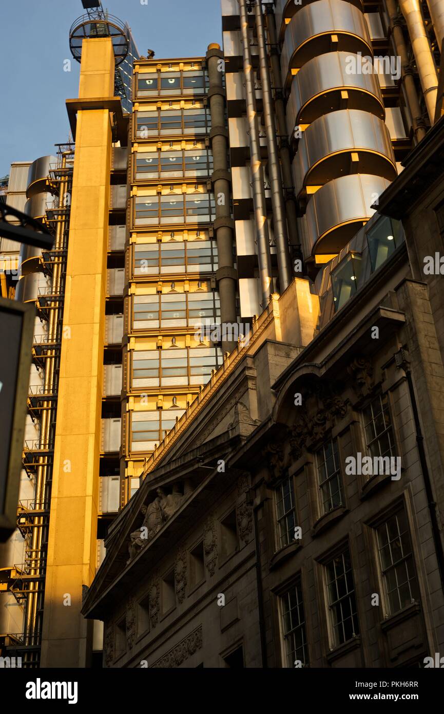 Lloyds Of London Hi Tech Building Hi res Stock Photography And Images lloyds-of-london-hi-tech-building-hi-res-stock-photography-and-images