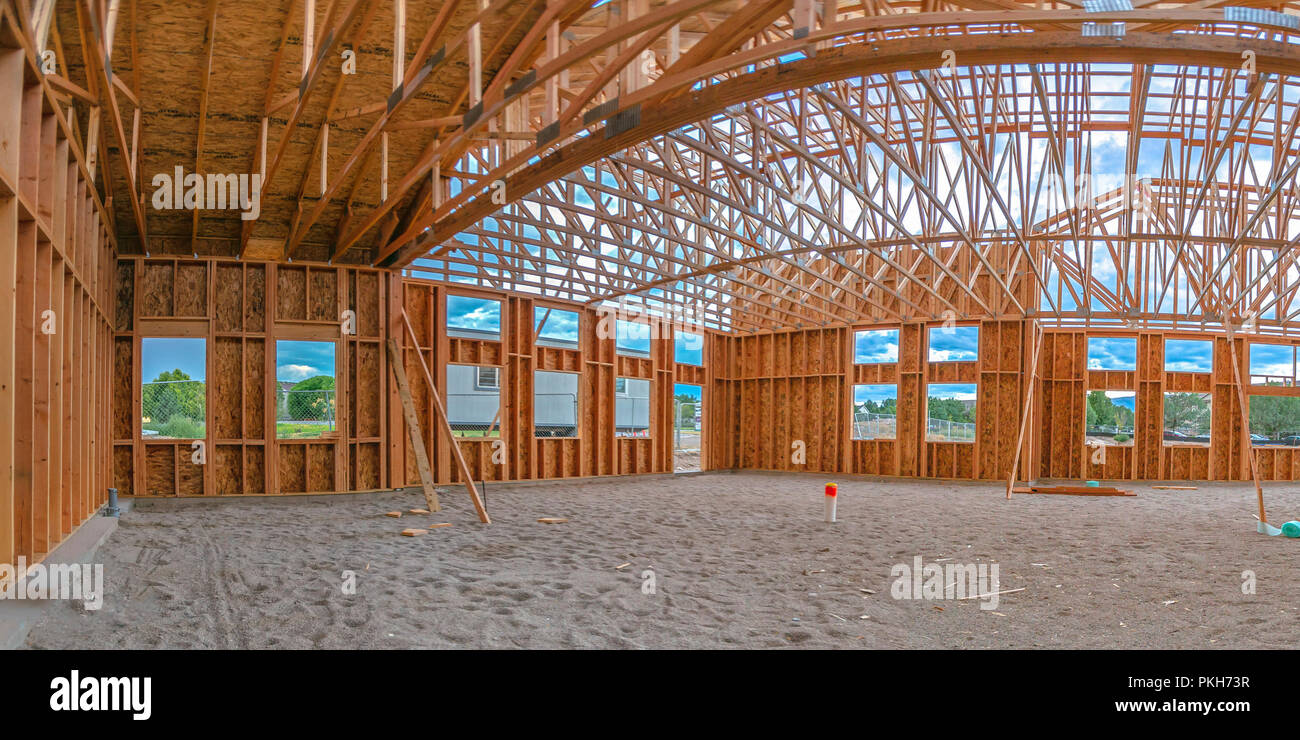 Install zone hi-res stock photography and images - Alamy