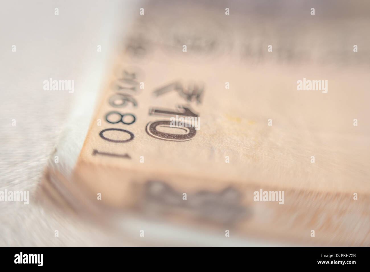 Indian 10 rupee banknote hi-res stock photography and images - Alamy