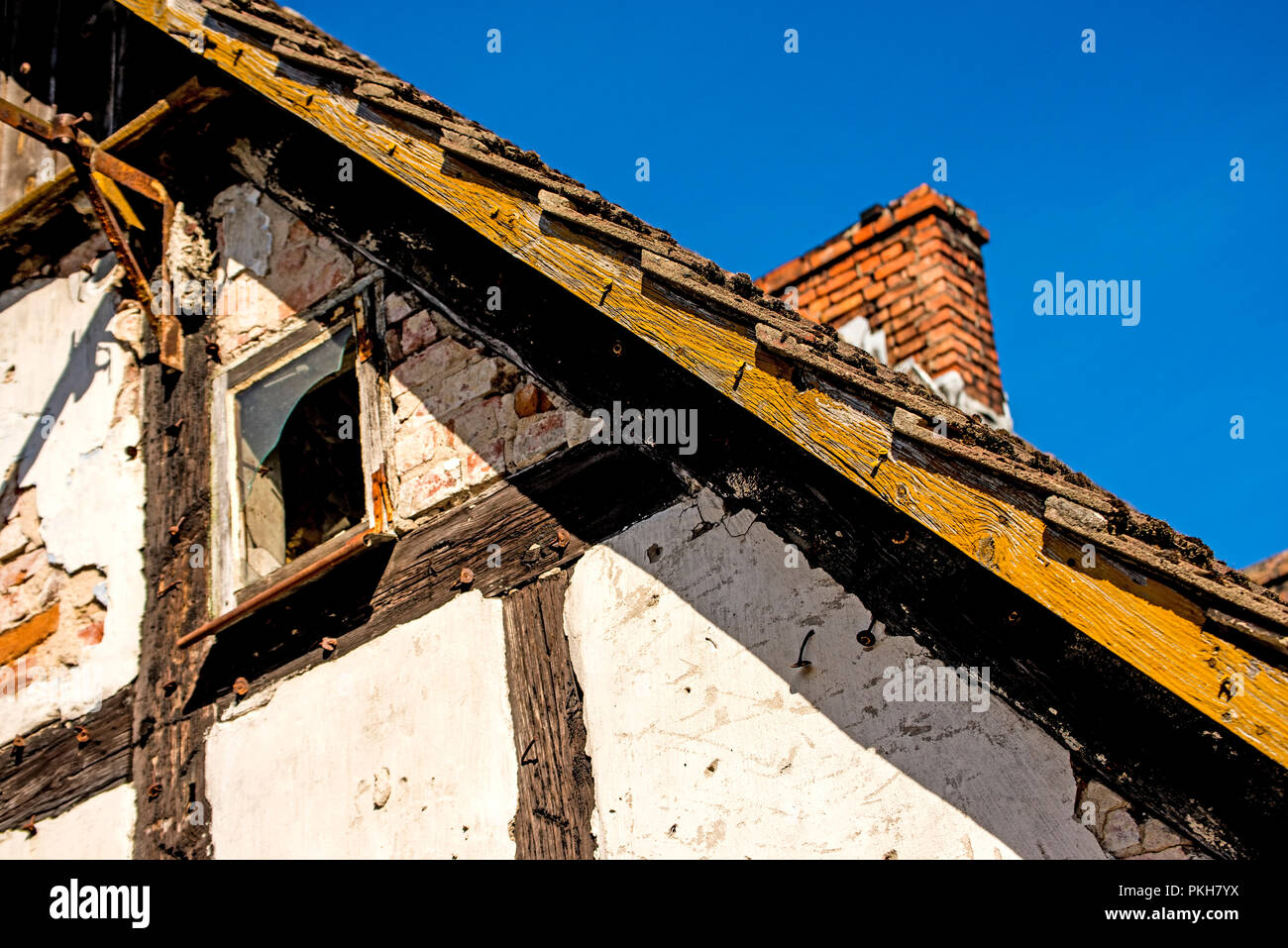Old house, frame house with damages Stock Photo - Alamy
