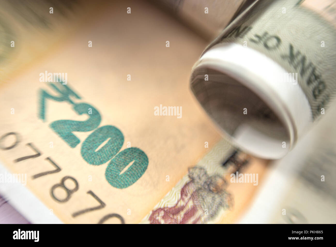 200 Rupee Indian banknote Stock Photo - Alamy