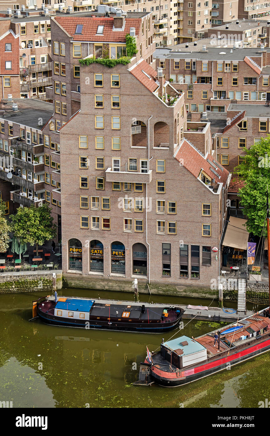 Netherlands rotterdam old harbour housing hi-res stock photography and ...