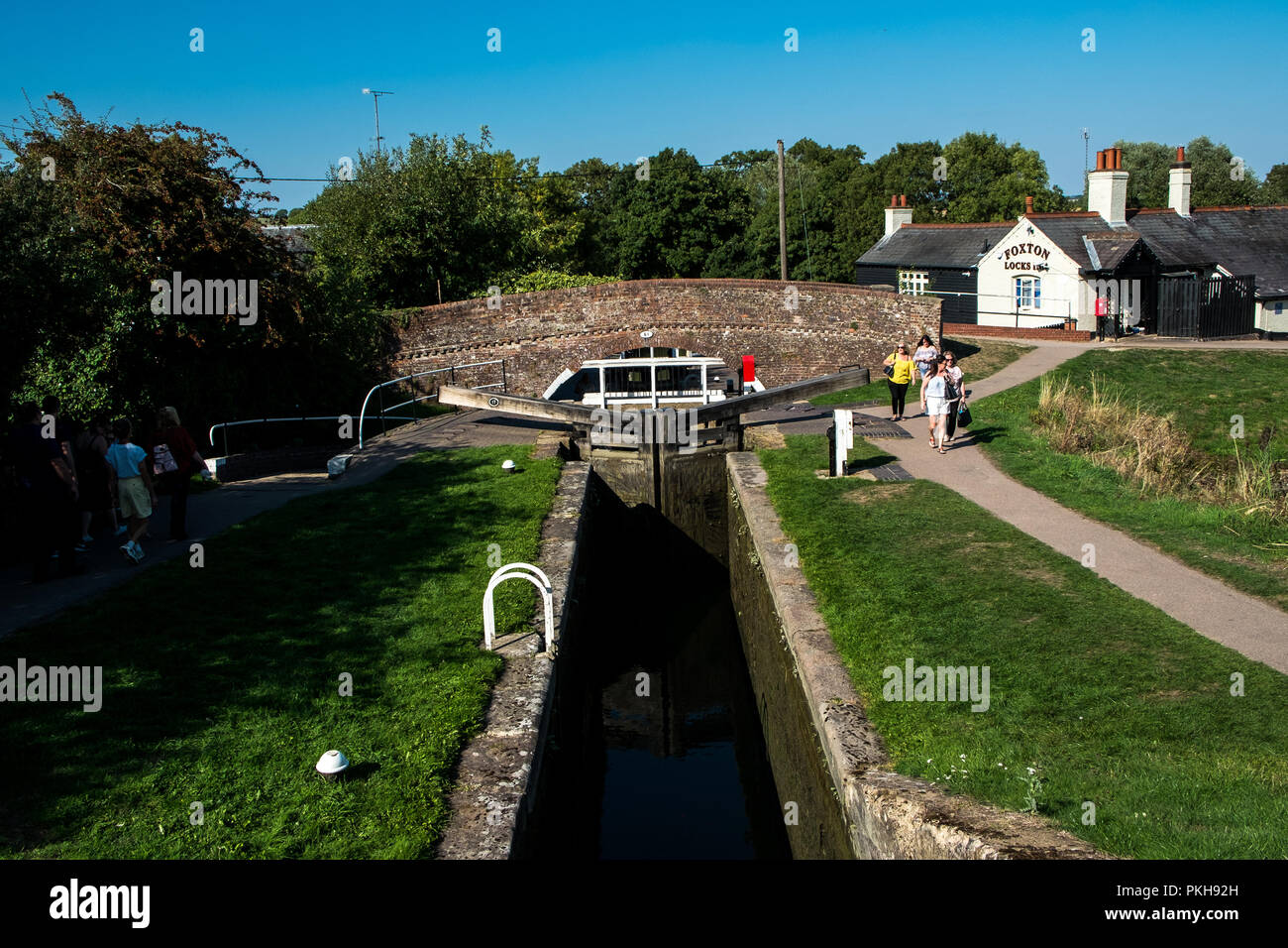Foxton lock hi-res stock photography and images - Alamy