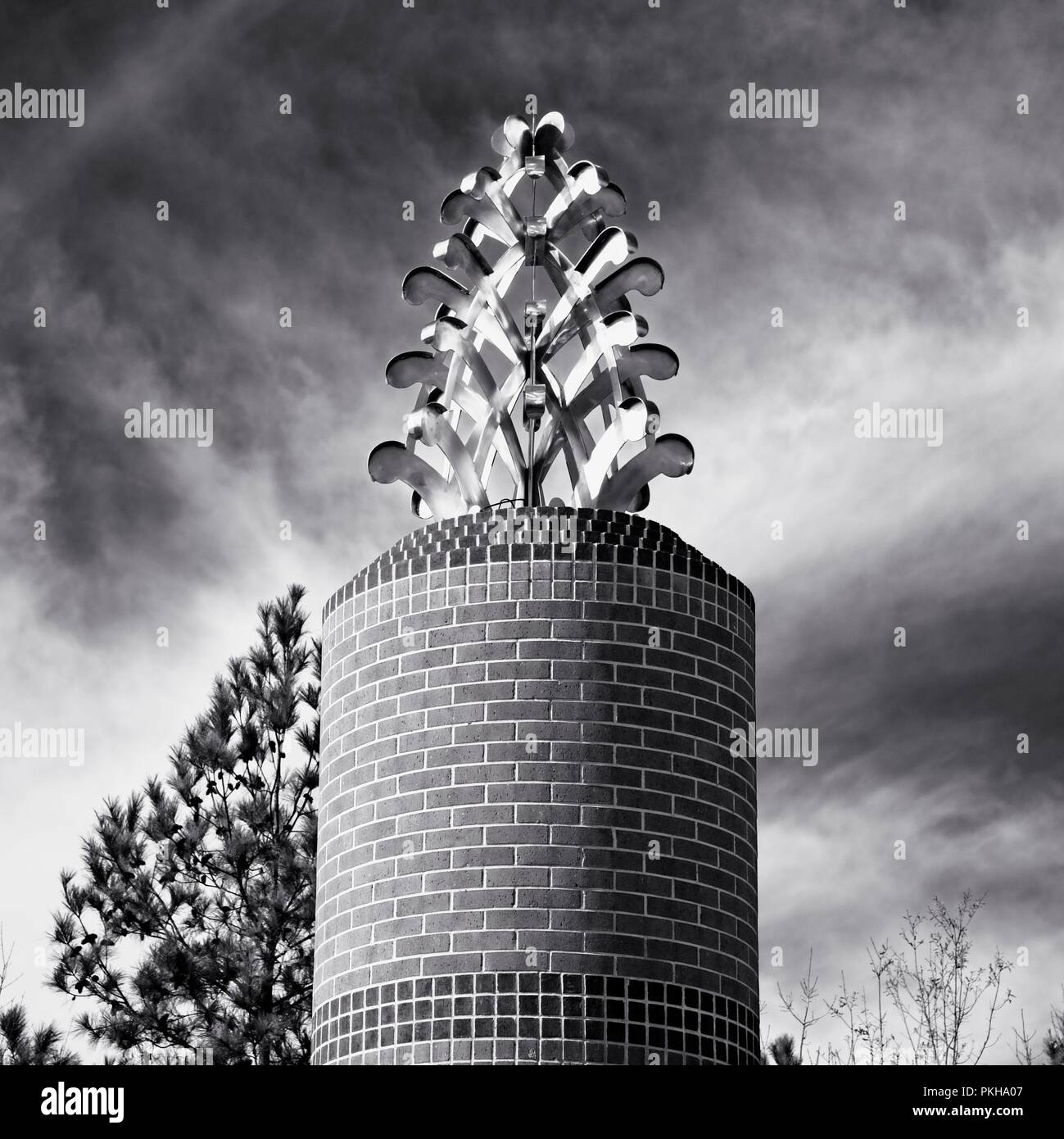 Red steel column hi-res stock photography and images - Alamy