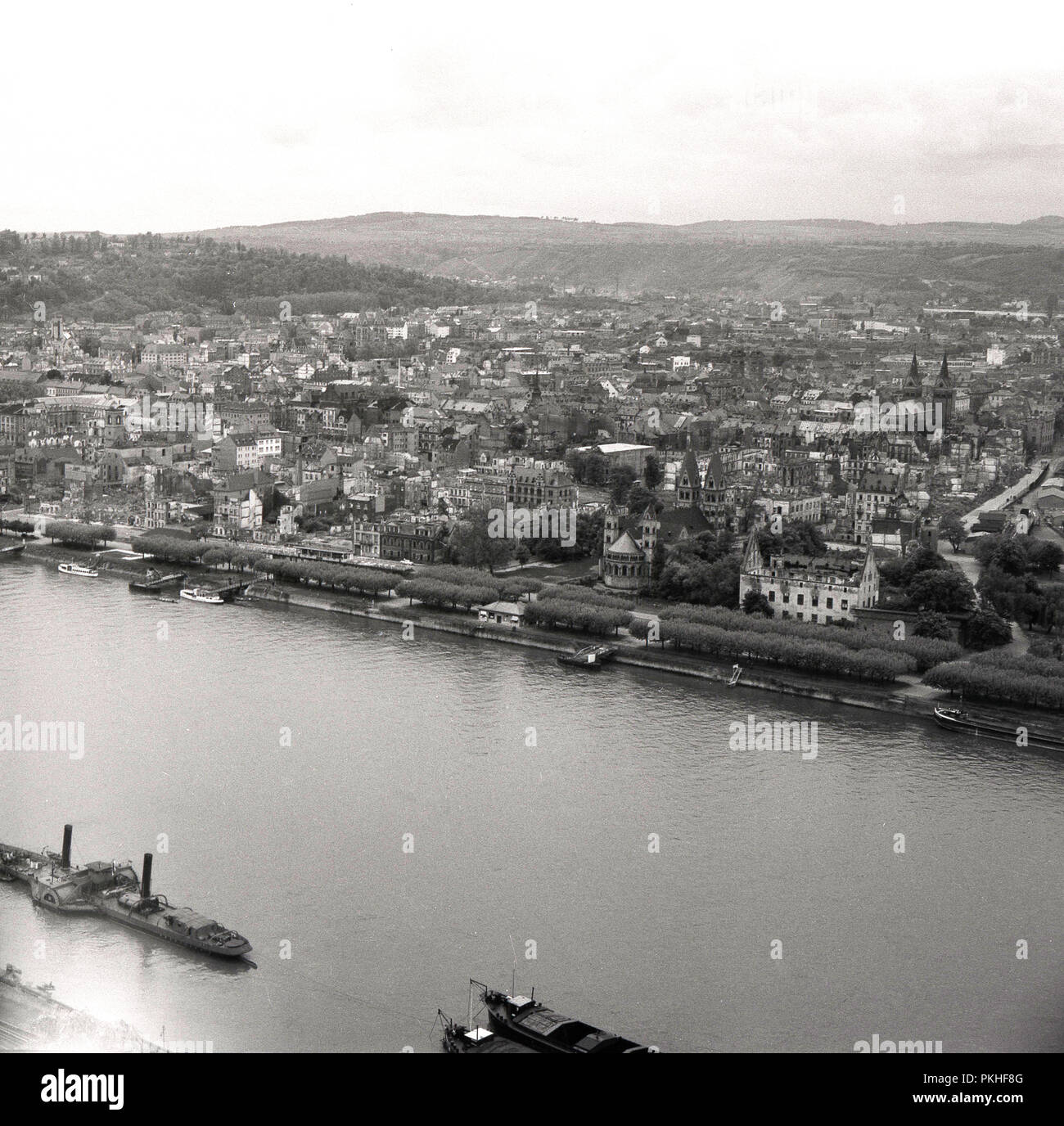 Cologne aerial ww2 hi-res stock photography and images - Alamy