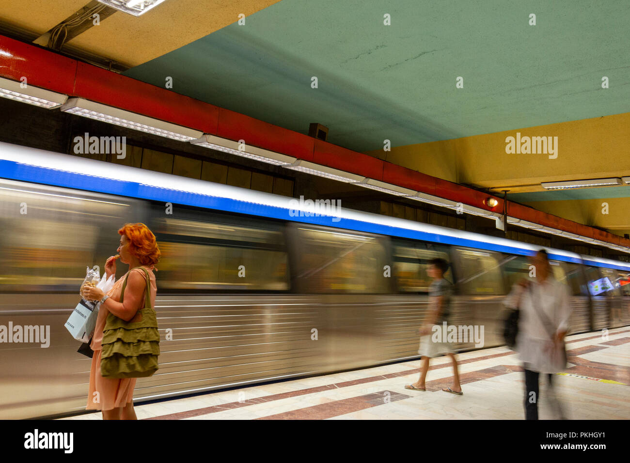 Metroul hi-res stock photography and images - Alamy