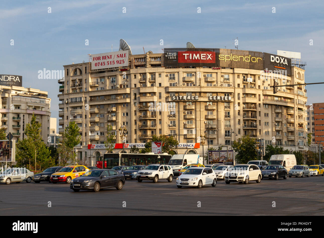 Apartment block apartment blocks hi-res stock photography and images ...