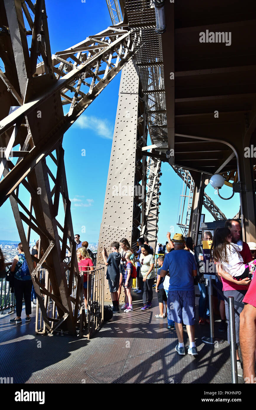 Eiffel tower level three hi-res stock photography and images - Alamy