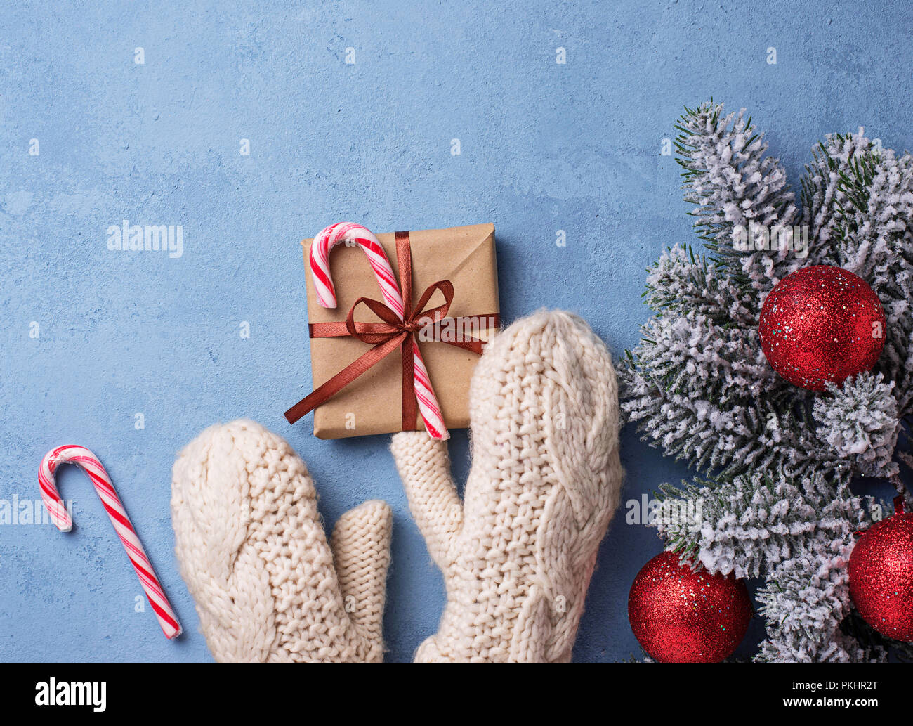 Mittens on hands handmade hi-res stock photography and images - Alamy