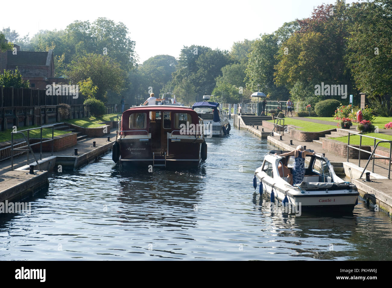 Romney Lock on the River Thames at Windsor, Berkshire, England ©Stan ...
