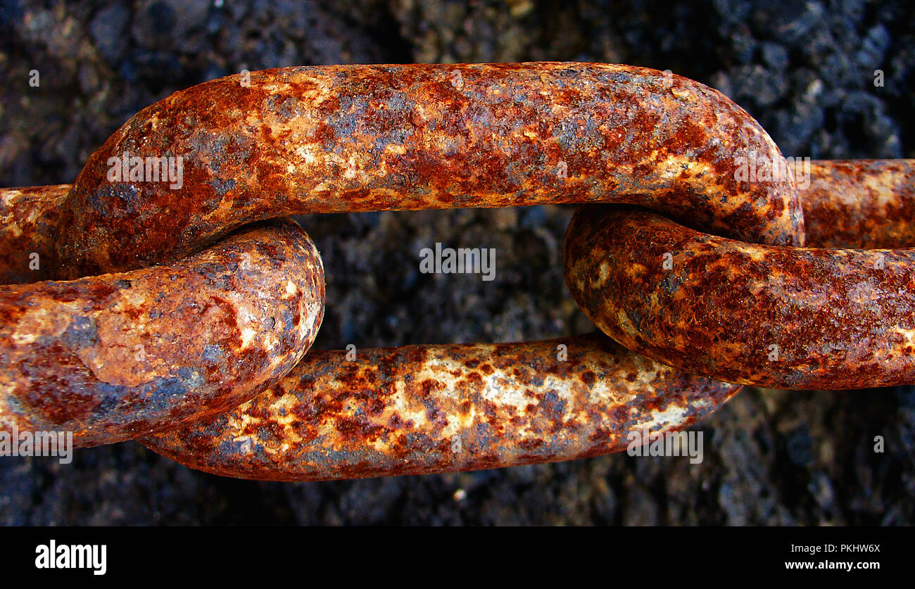 Oxidisation of chains hi-res stock photography and images - Alamy