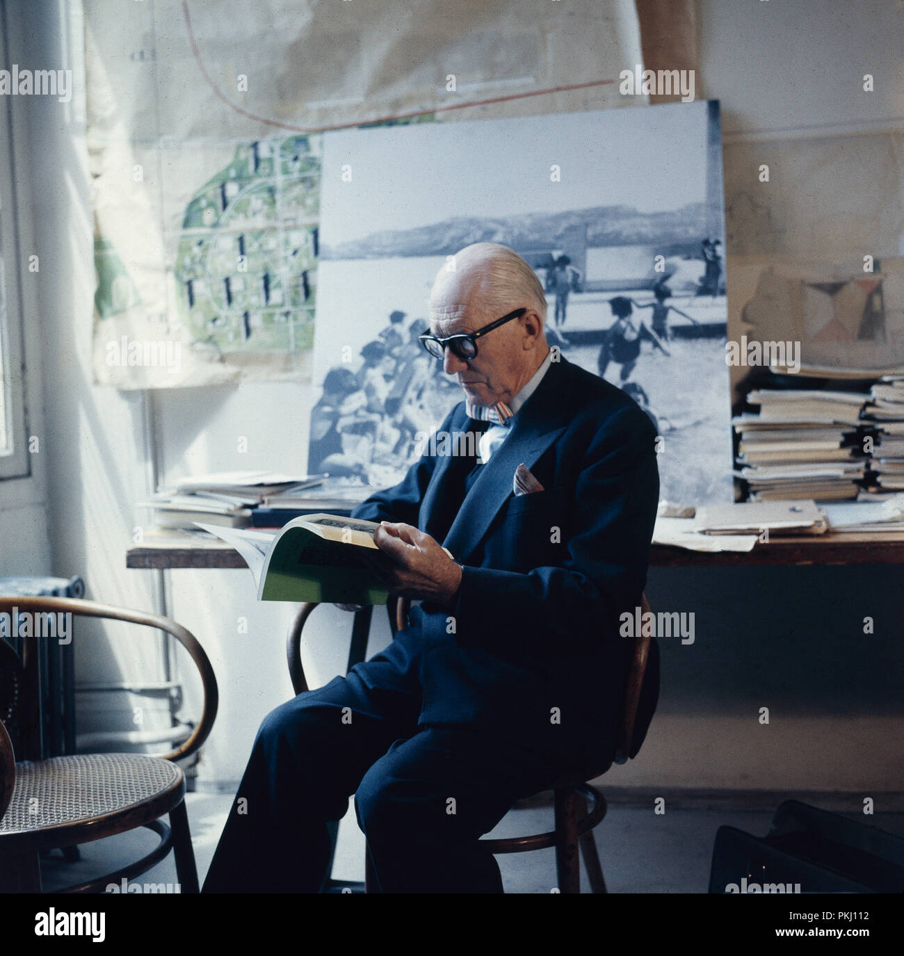 Le corbusier portrait hi-res stock photography and images - Alamy