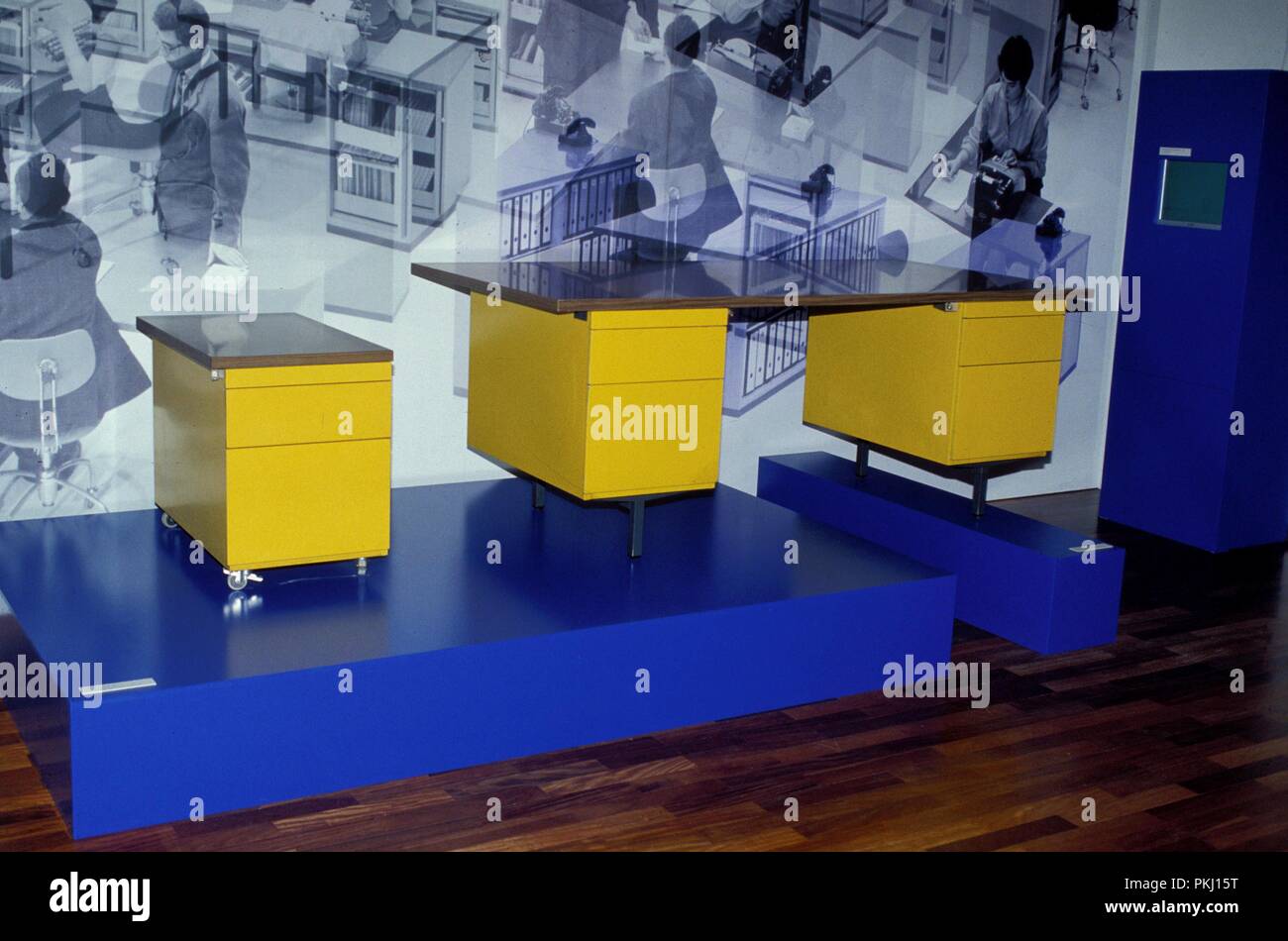 Designmöbel von Prof. Peter Raacke in einer Ausstellung, Deutschland ...