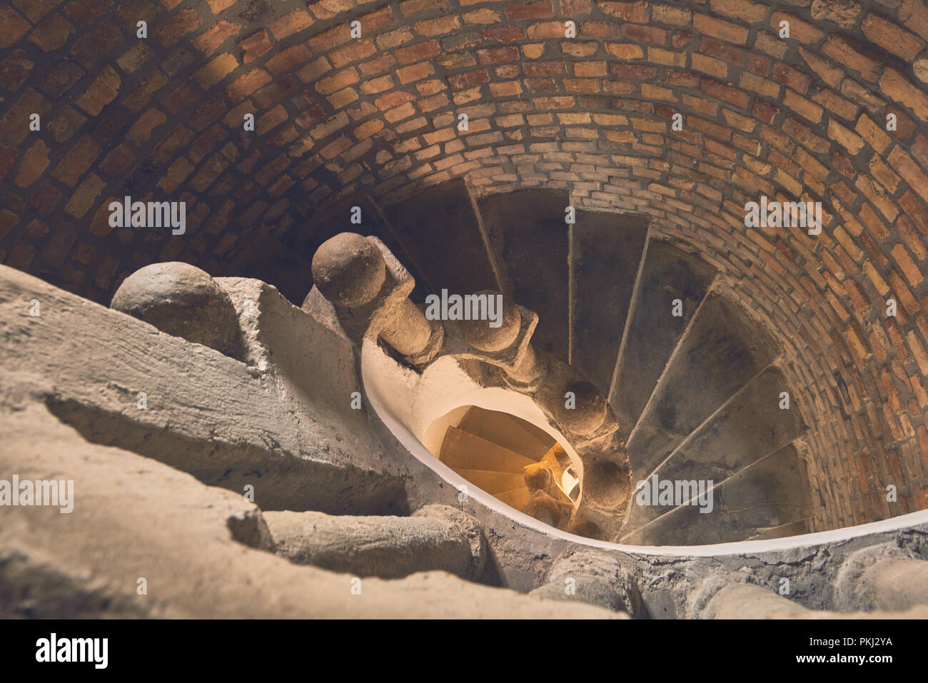 Concentrical circle stairs Stock Photo - Alamy